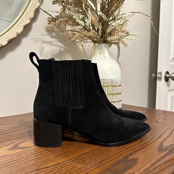Saks Fifth Avenue | Shoes | Saks Fifth Avenue Black Suede Booties ...